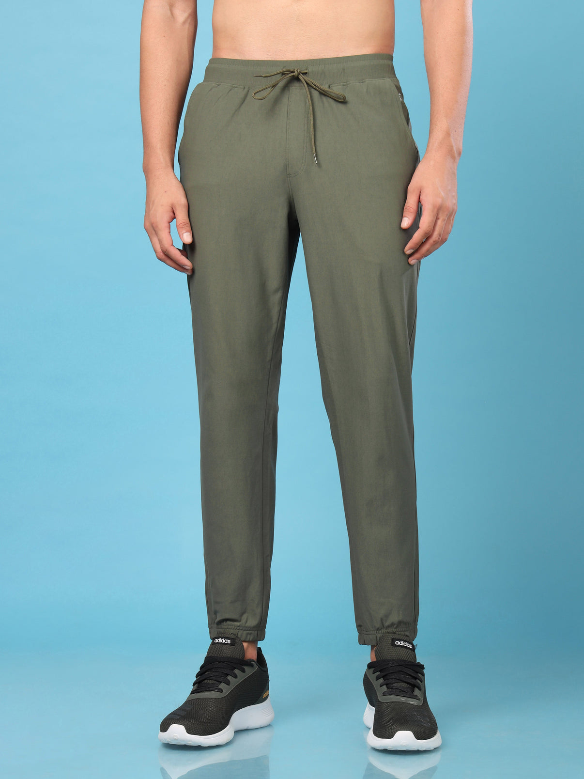 Men Solid Slim Fit Joggers with ELASTOPLUS