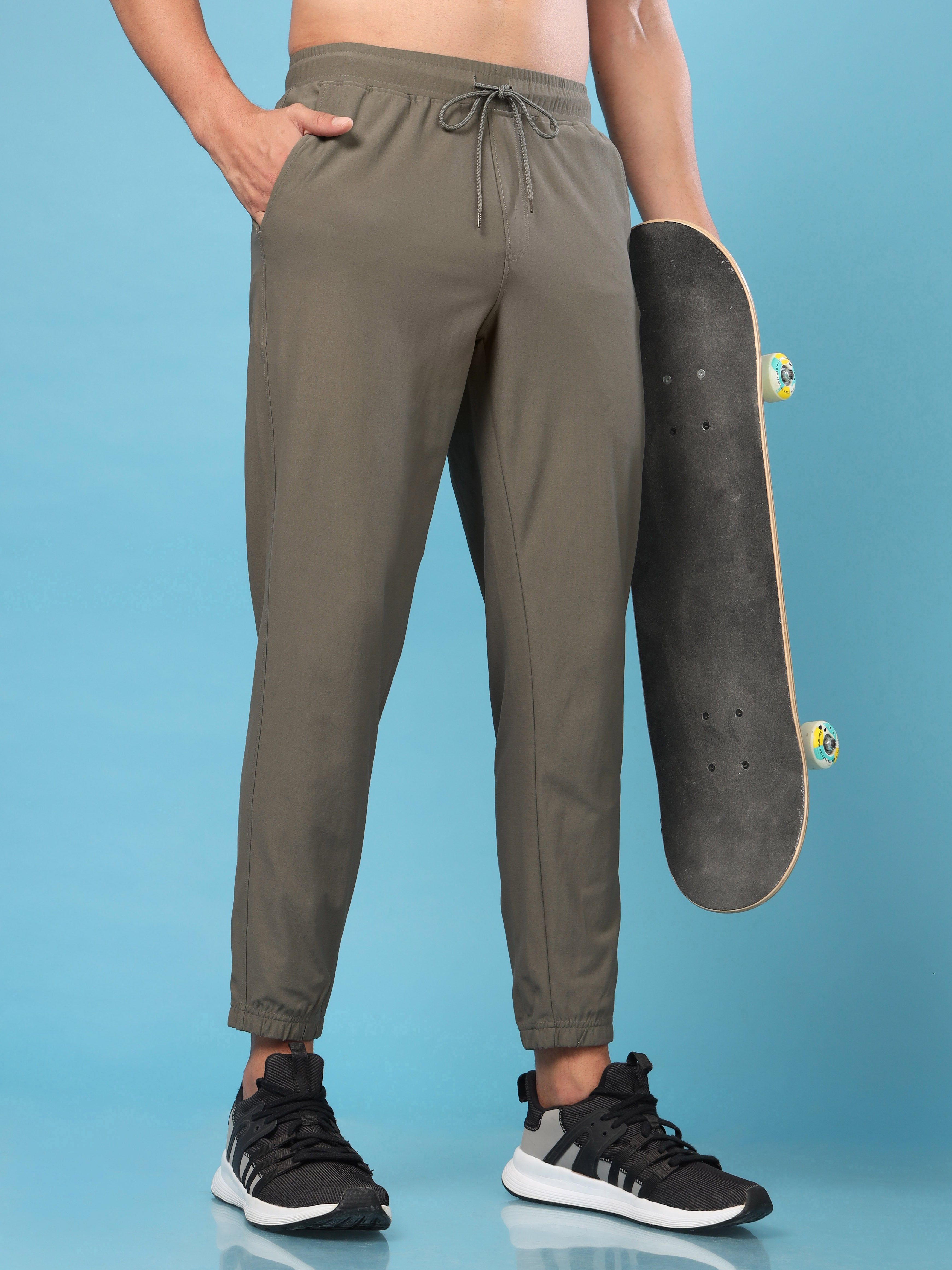 Men Solid Slim Fit Joggers with ELASTOPLUS