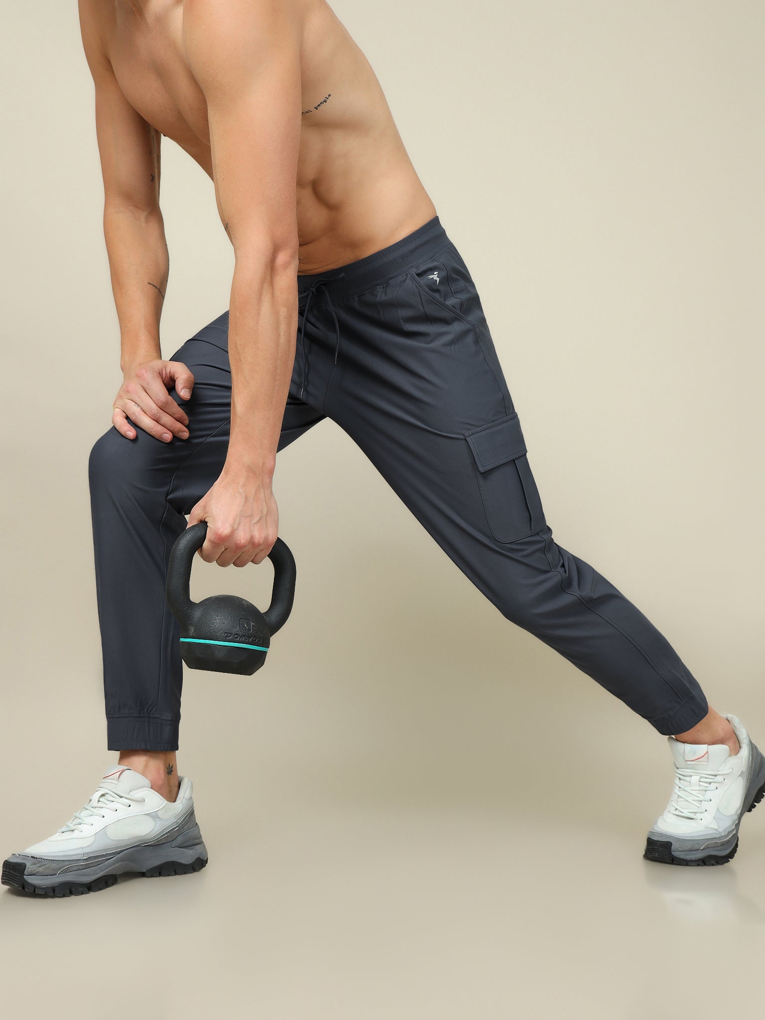 Men Relax Fit Cargo Joggers with Duracool+