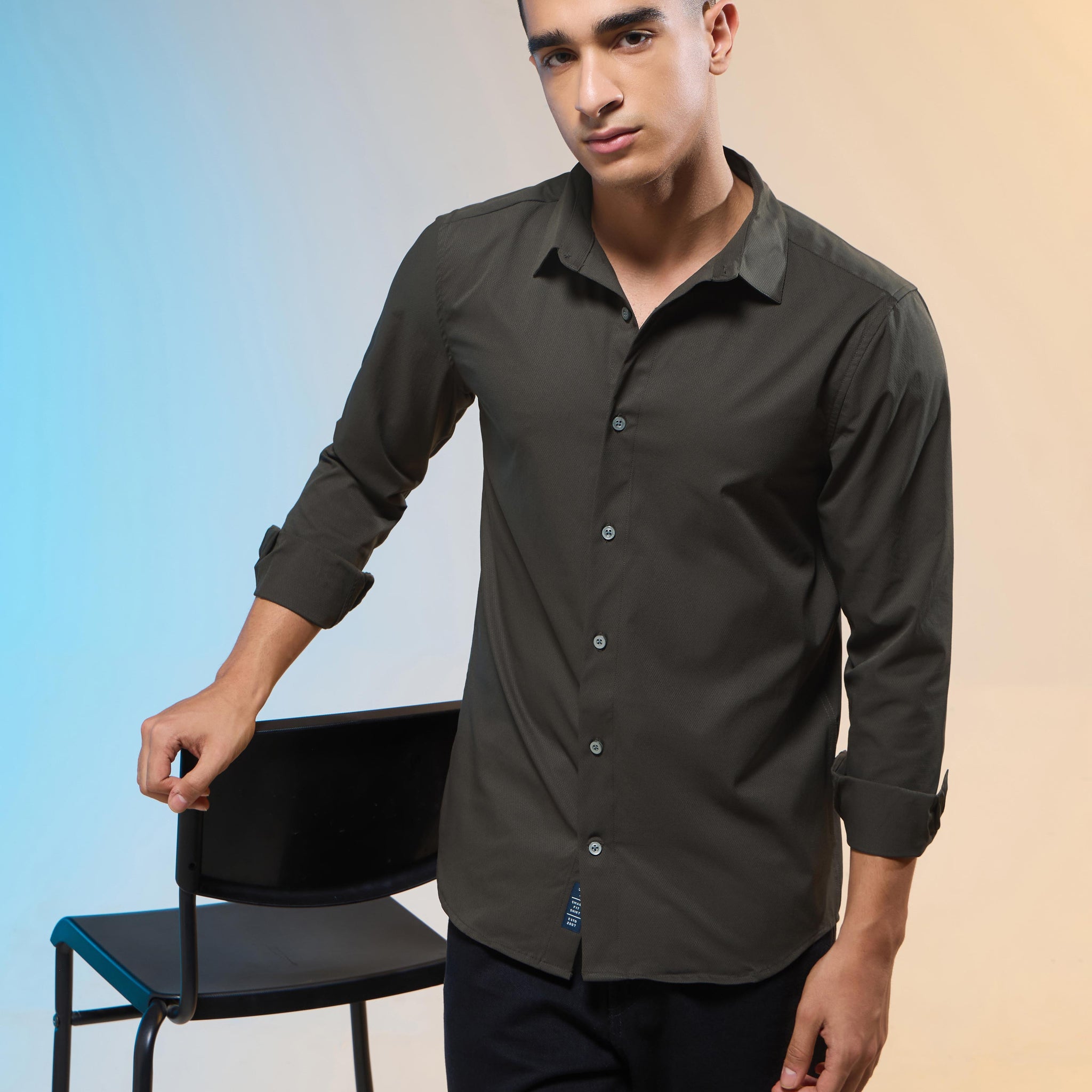 Men Solid Slim Fit Spread Collar Shirt with TS LYTRA