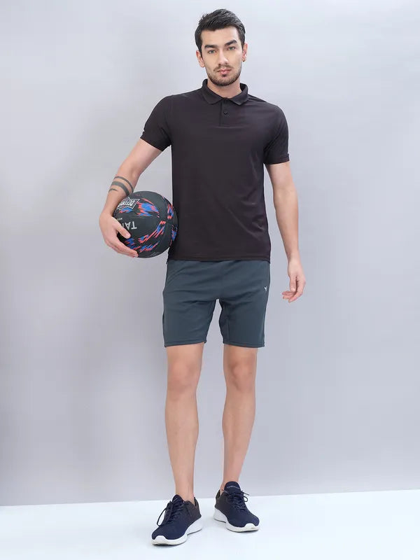 Men Slim Fit Shorts with Techno Dry