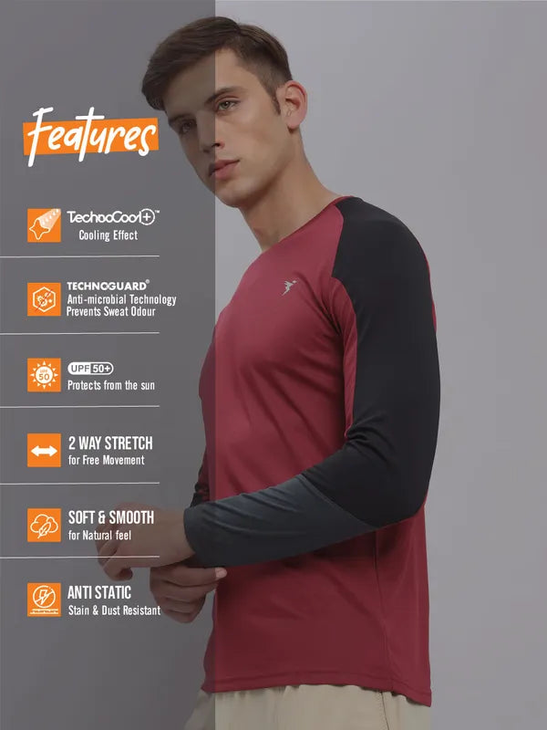 Men Slim Fit Crew Neck T-shirt with Techno Cool+